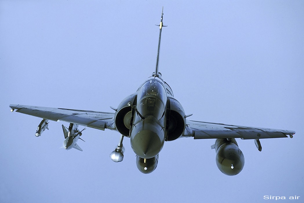 Mirage-2000D: Αποτελεί εναλλακτική στρατηγικής κρούσης για την Πολεμική ...