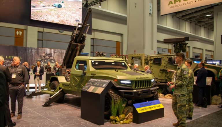 «AUSA 2025»: Η AM General παρουσίασε βελτιωμένη έκδοση του ...