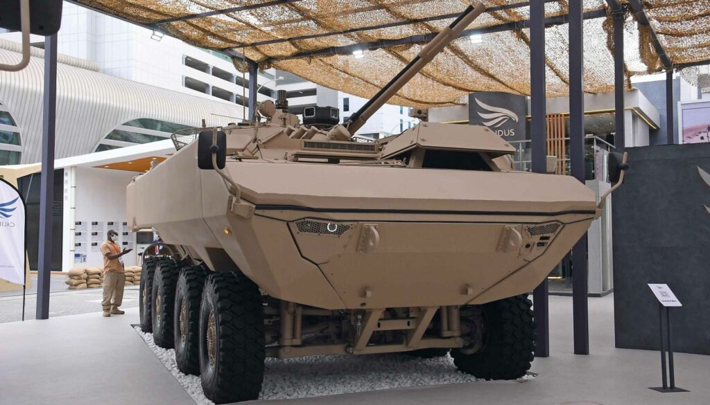 «WDS 2024»: Η Calidus των ΗΑΕ παρουσίασε το τροχοφόρο τεθωρακισμένο ...
