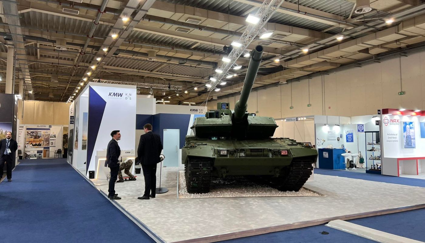 Επίσημη πρώτη για τα Leopard-2 νέας γενιάς, καθυστερήσεις στον ...