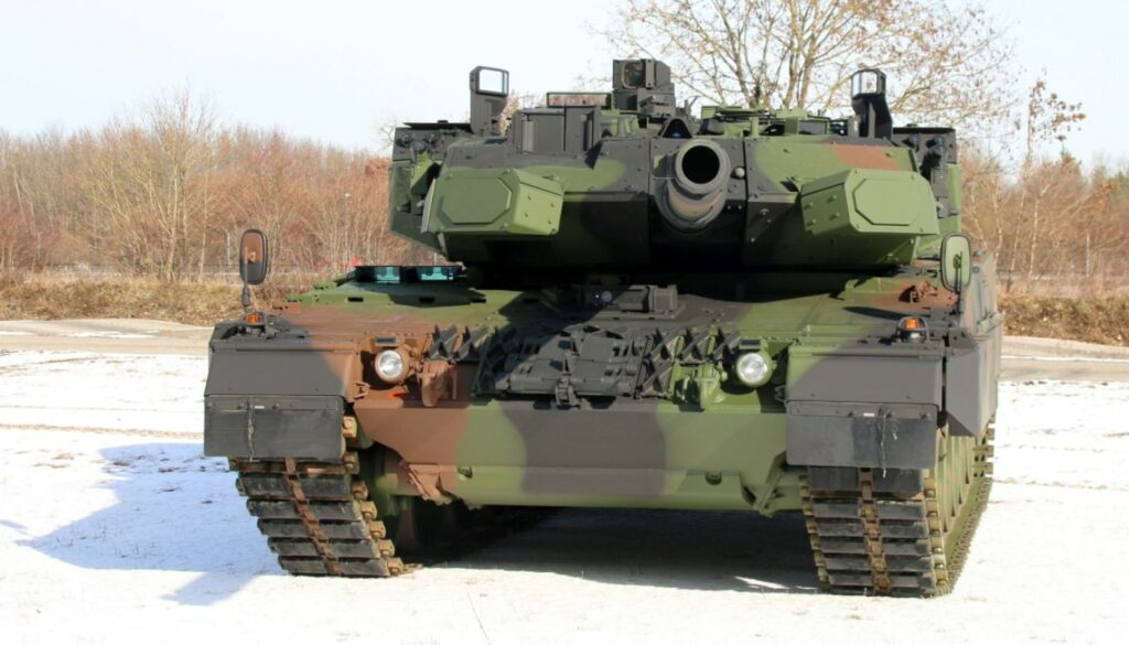 Την επιλογή των αρμάτων μάχης Leopard-2A8 και των τεθωρακισμένων οχημάτων μάχης CV-90 ανακοίνωσε ...