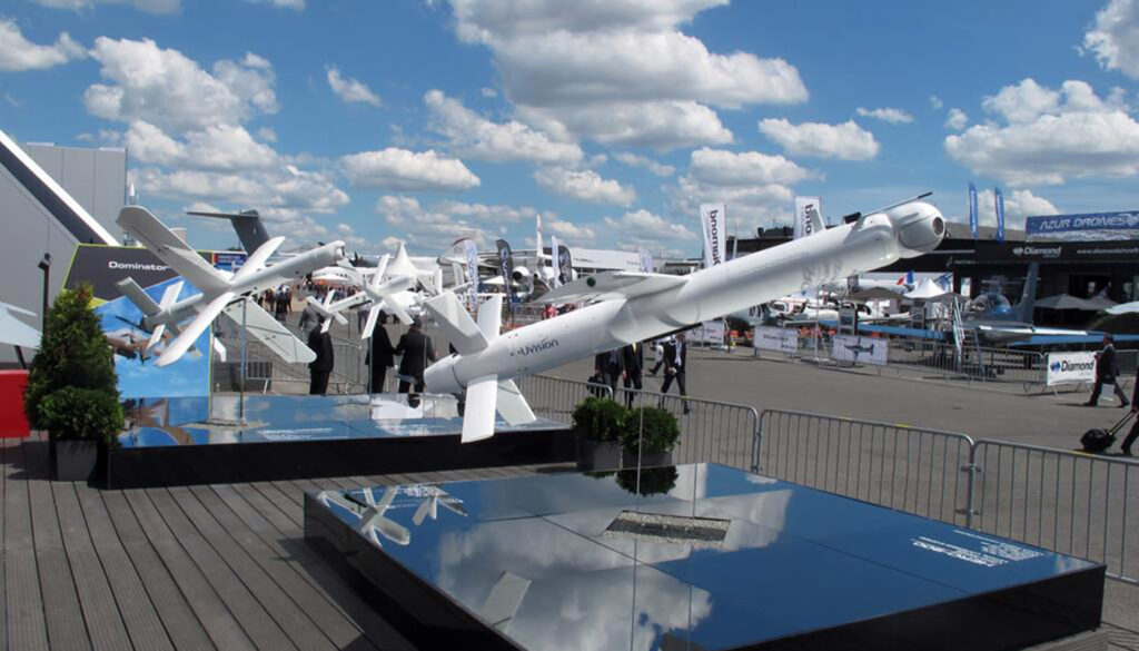 Περιφερόμενα πυρομαχικά Hero-30 και Hero-120 για την Αργεντινή ...