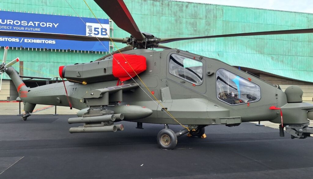 «Eurosatory 2024»: Η Leonardo παρουσίασε το νέο επιθετικό ελικόπτερο AW ...