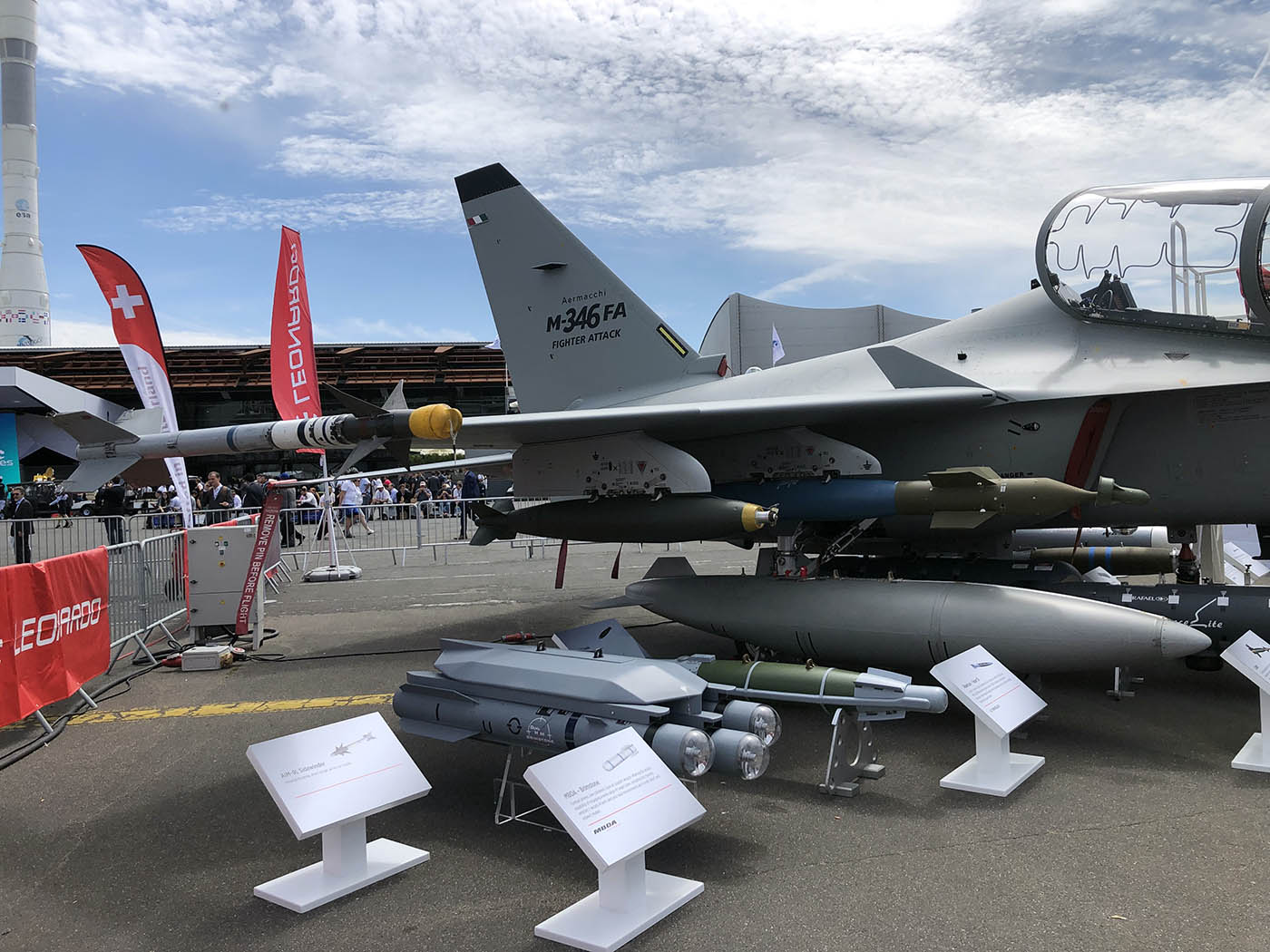«Paris Air Show 2019»: Το κορυφαίο εκπαιδευτικό αεροσκάφος M-346FA ...