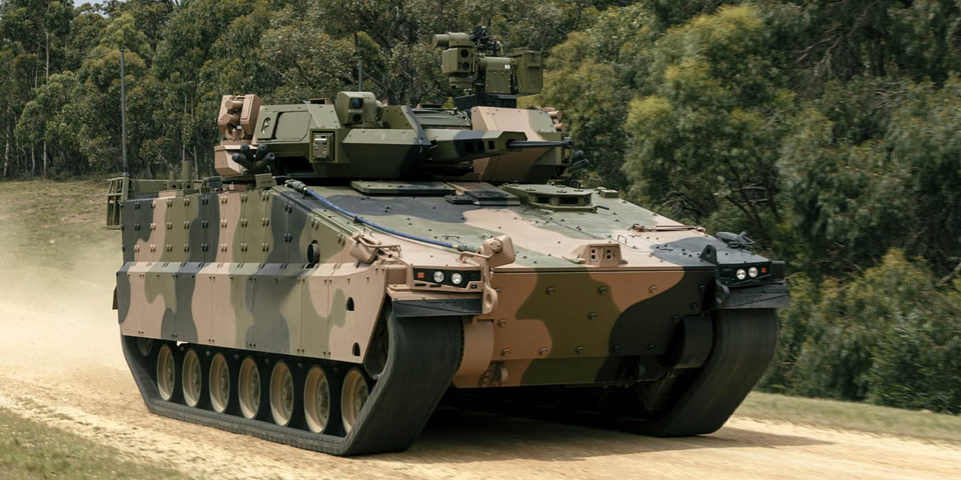 Στην Αυστραλία τα πρωτότυπα τεθωρακισμένα οχήματα AS-21 Redback και ...