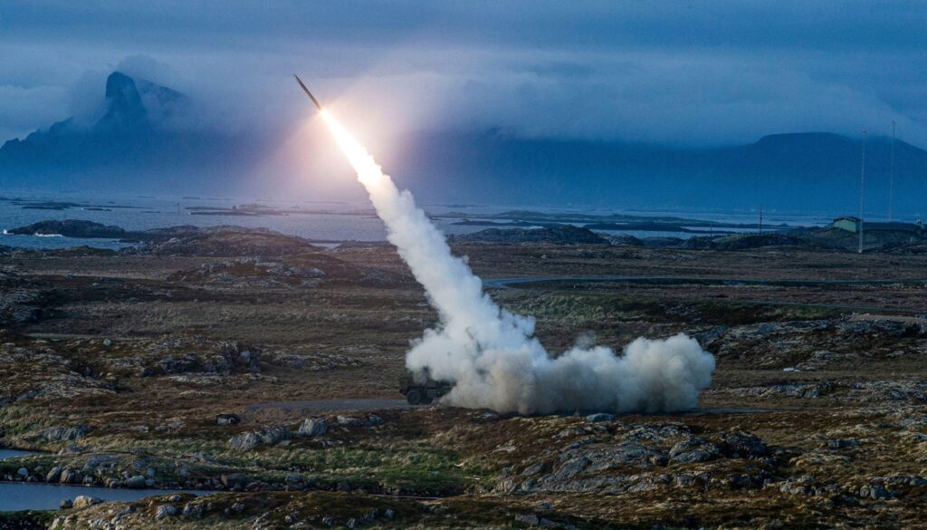 Ξεκίνησε η παραγωγή των κατευθυνόμενων ρουκετών αυξημένου βεληνεκούς ...