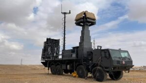 Στρατός Ξηράς: Το αυτοκινούμενο SHORAD Spyder AiO, ο αντικαταστάτης των ...