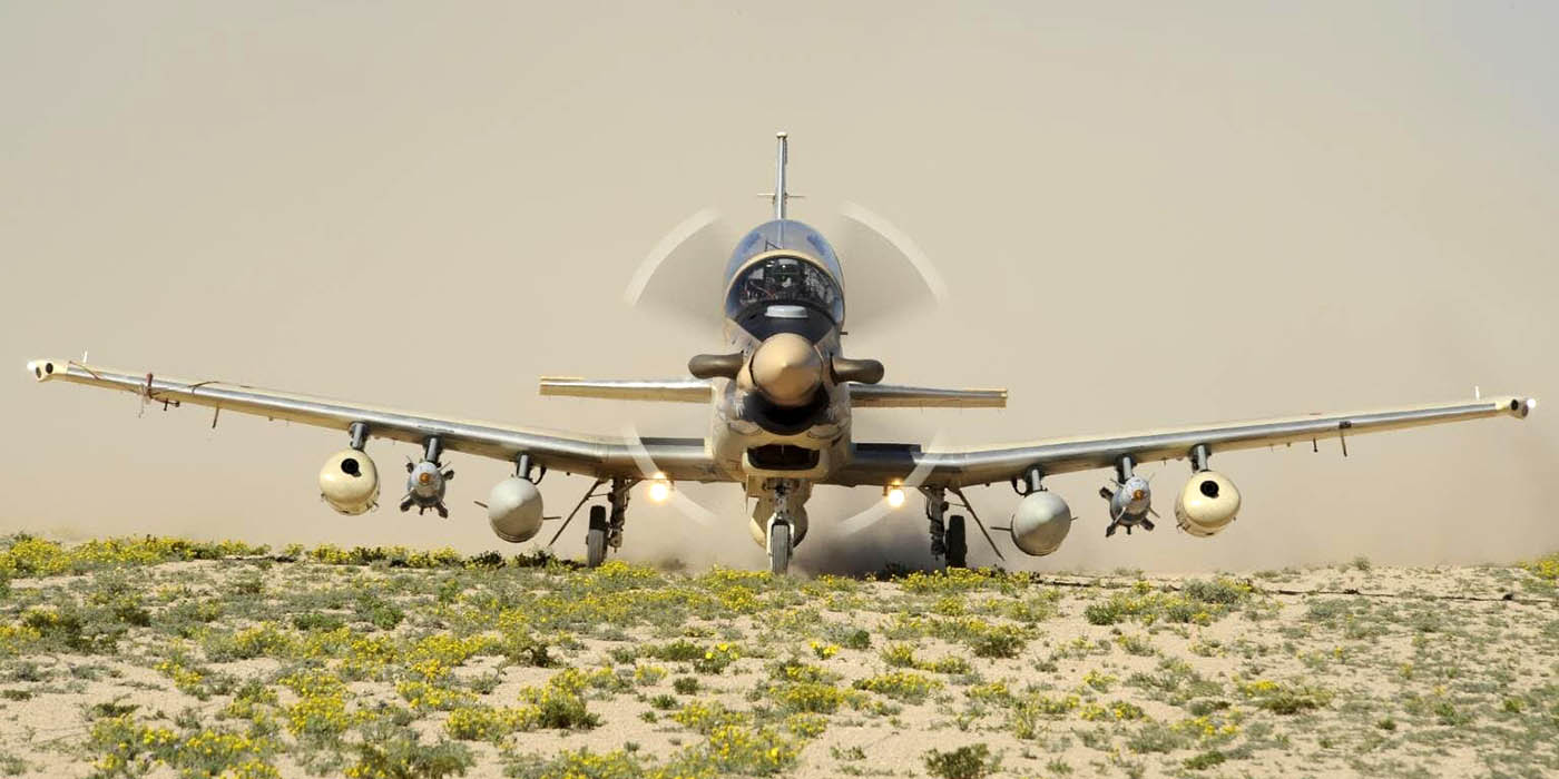 Η Αμερικανική Αεροπορία παρέλαβε το πρώτο αεροσκάφος AT-6E Wolverine ...