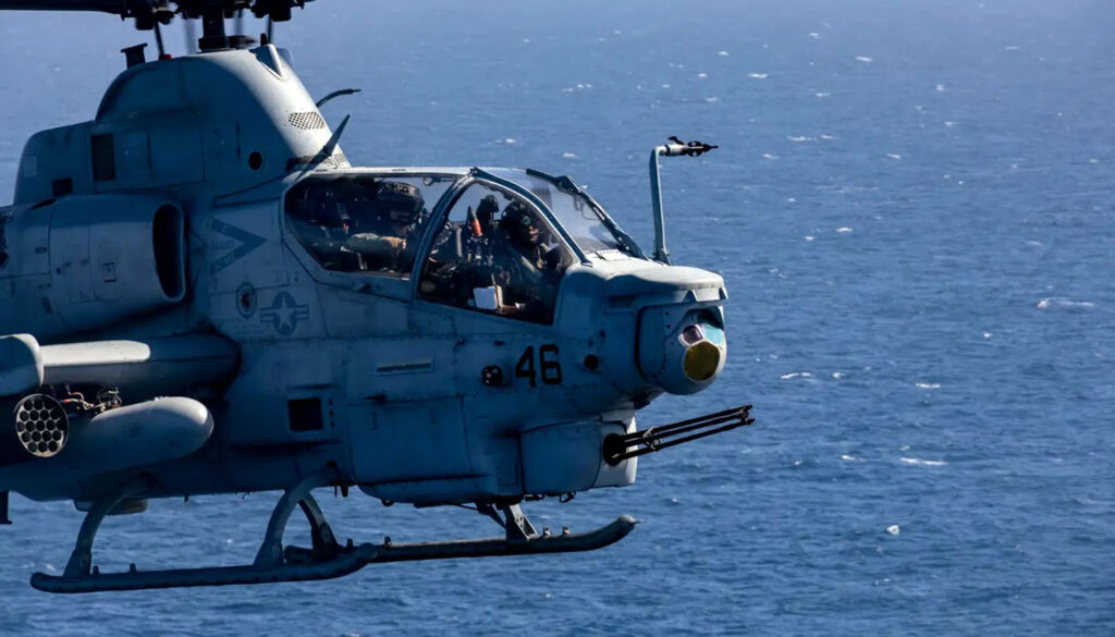 Οι Αμερικανοί Πεζοναύτες παρέλαβαν το τελευταίο επιθετικό ελικόπτερο AH ...