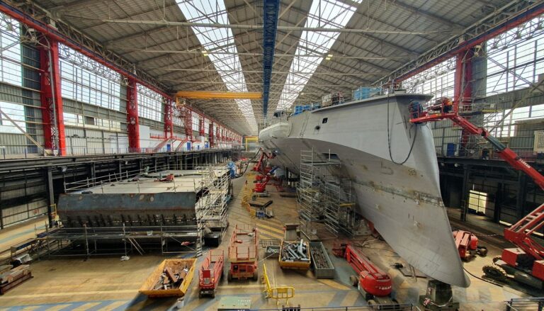 Πολεμικό Ναυτικό: Η φρεγάτα FDI HN "ΚΙΜΩΝ" έτοιμη για καθέλκυση ...