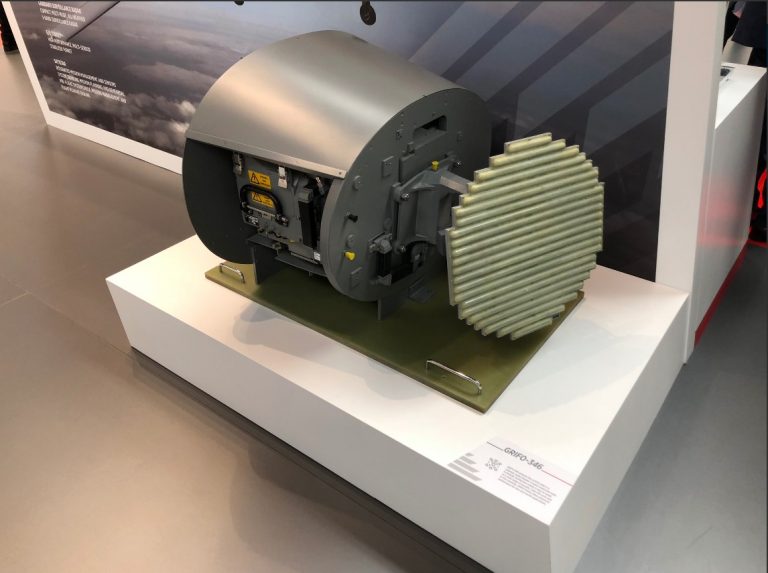 Νέα σελίδα για την αεροπορική εκπαίδευση με το Μ-346, η Πολεμική ...