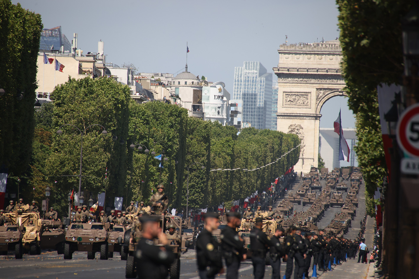 Παρέλαση στο Παρίσι με γεωπολιτικό σύμμαχο την Ινδία καθώς και με μια ...