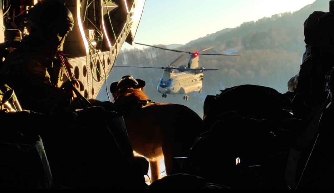 Οι δυνατότητες αεροκίνησης του Ελληνικού Στρατού σε πρώτο πλάνο ...